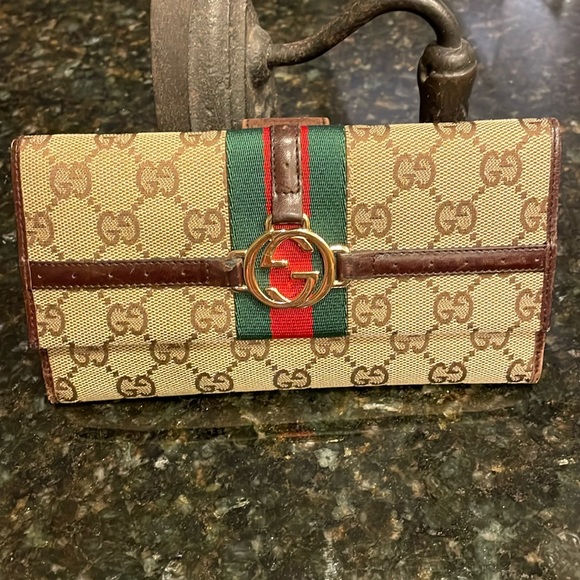 Gucci | Bags | Gucci Sherry Stripe Monogram Perforated Trim Wallet ...